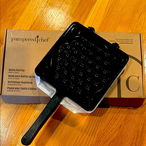 Pampered Chef | Kitchen | Pampered Chef Waffle Puff Pan | Poshmark